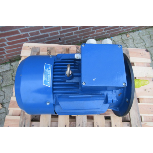 11 KW 3000 RPM 50 Hz / 60 Hz B3 NEW - A.D.R. Spierings