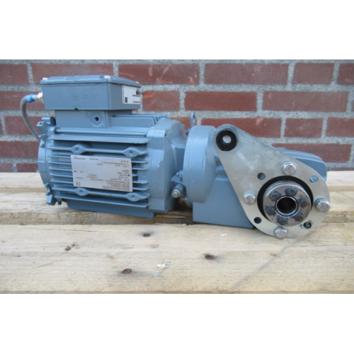 177 RPM 0,55 KW 30 Nm Asmaat 20 mm. Unused - A.D.R. Spierings